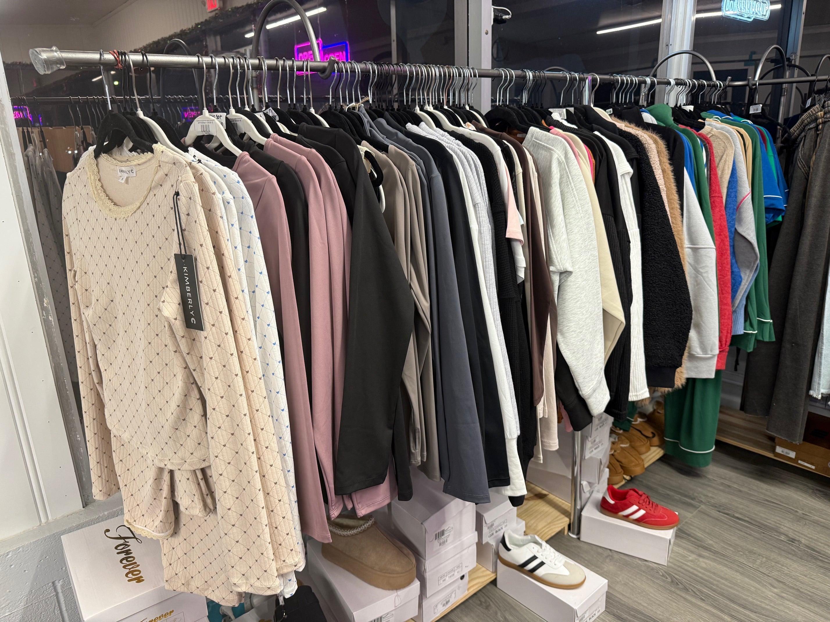 Clothing – Fancy Fischer Boutique